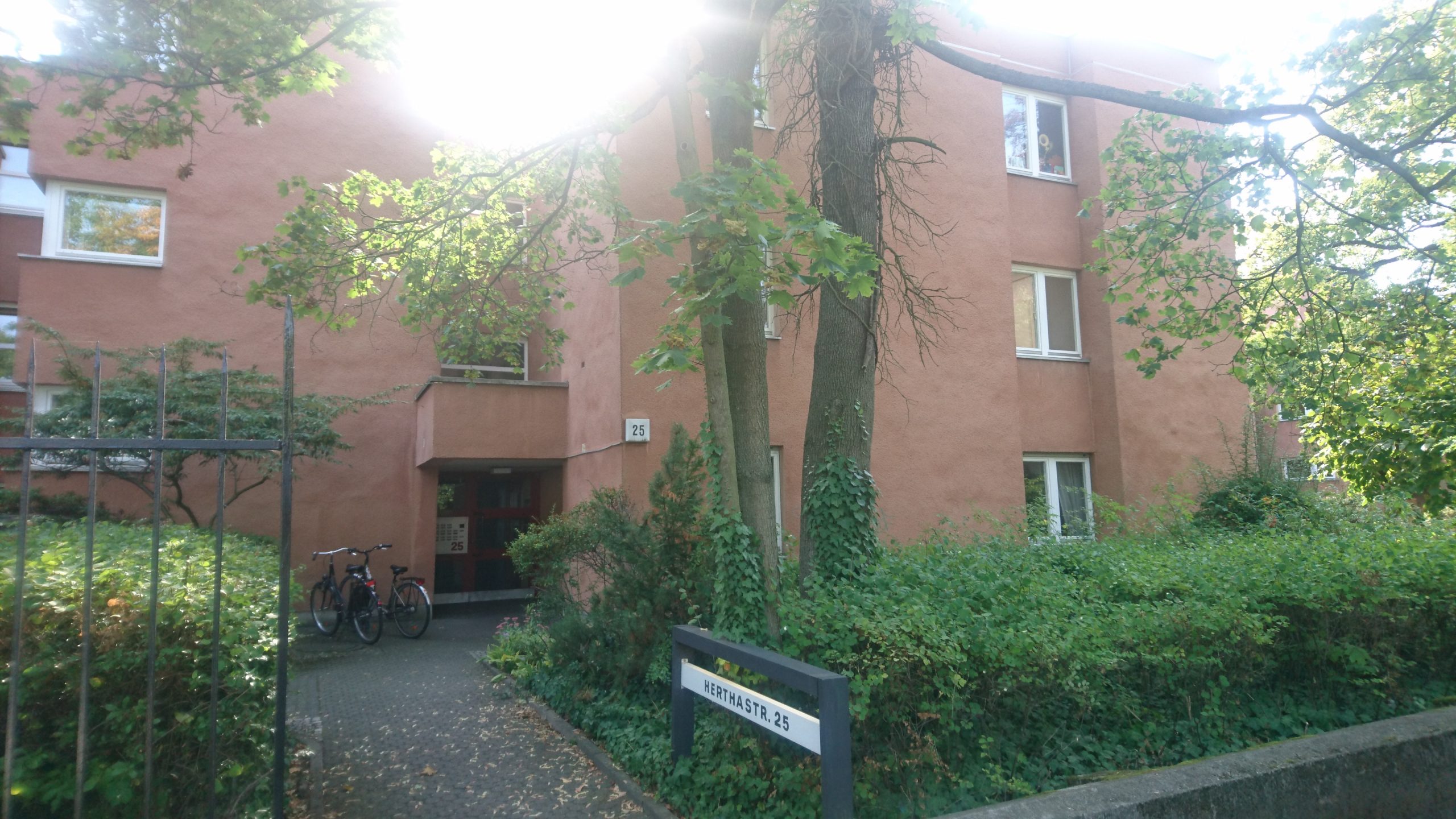 Herthastraße / Hubertusallee - Wilmersdorfer Seniorenstiftung